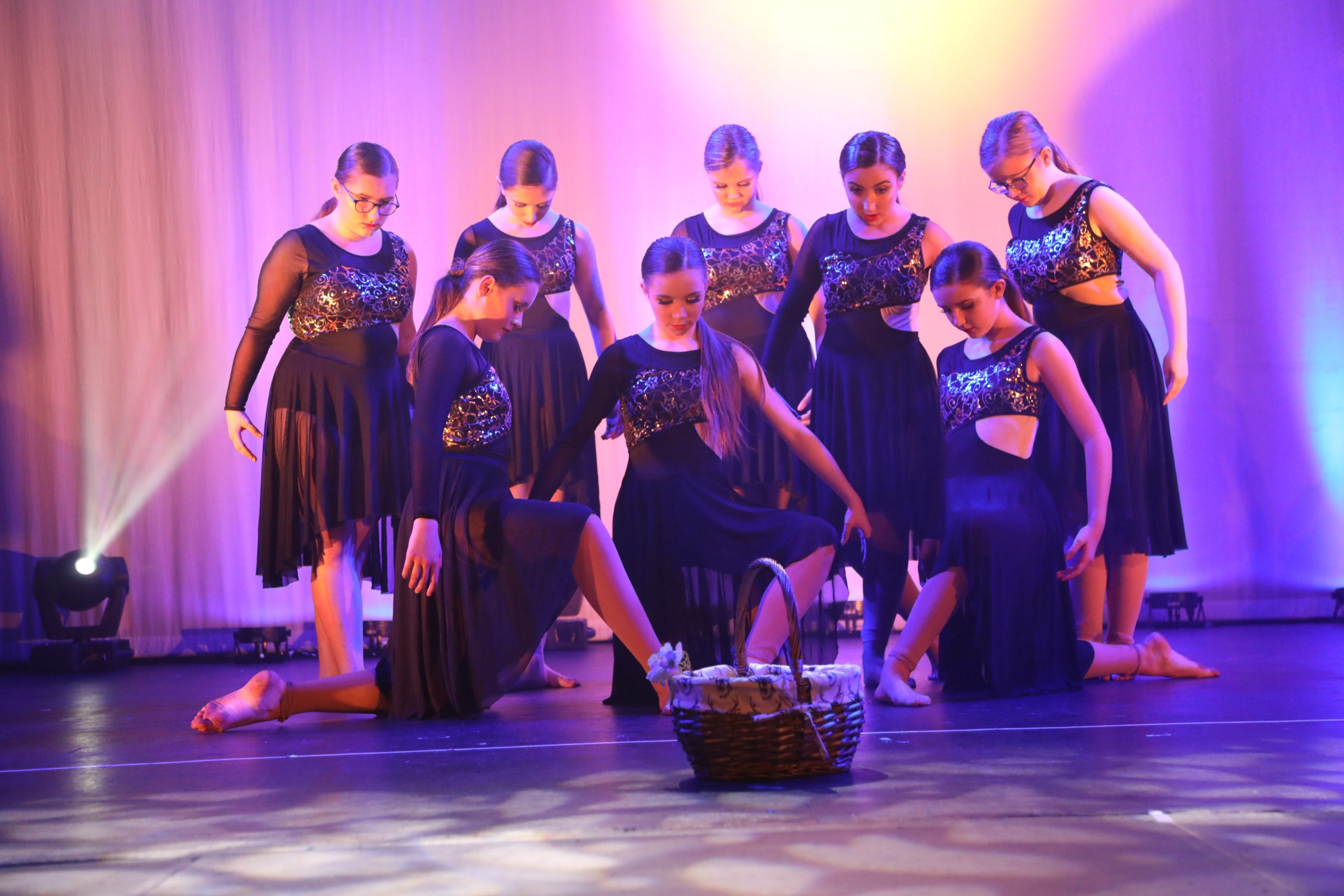 JA Perform – Never Miss A Chance To Dance